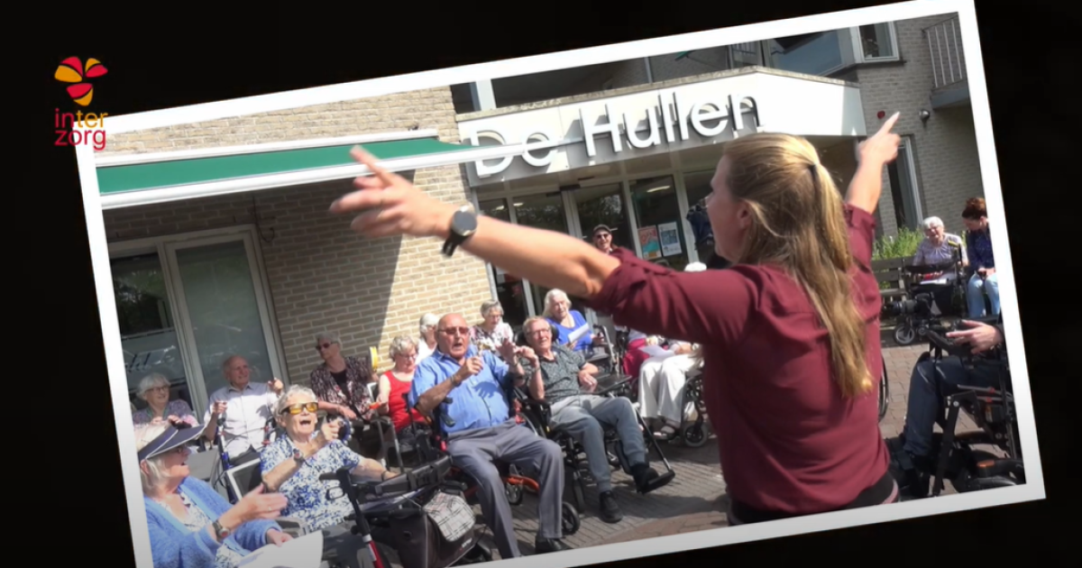Videoclip door ‘songwriters’ van Interzorg De Hullen gepresenteerd ...